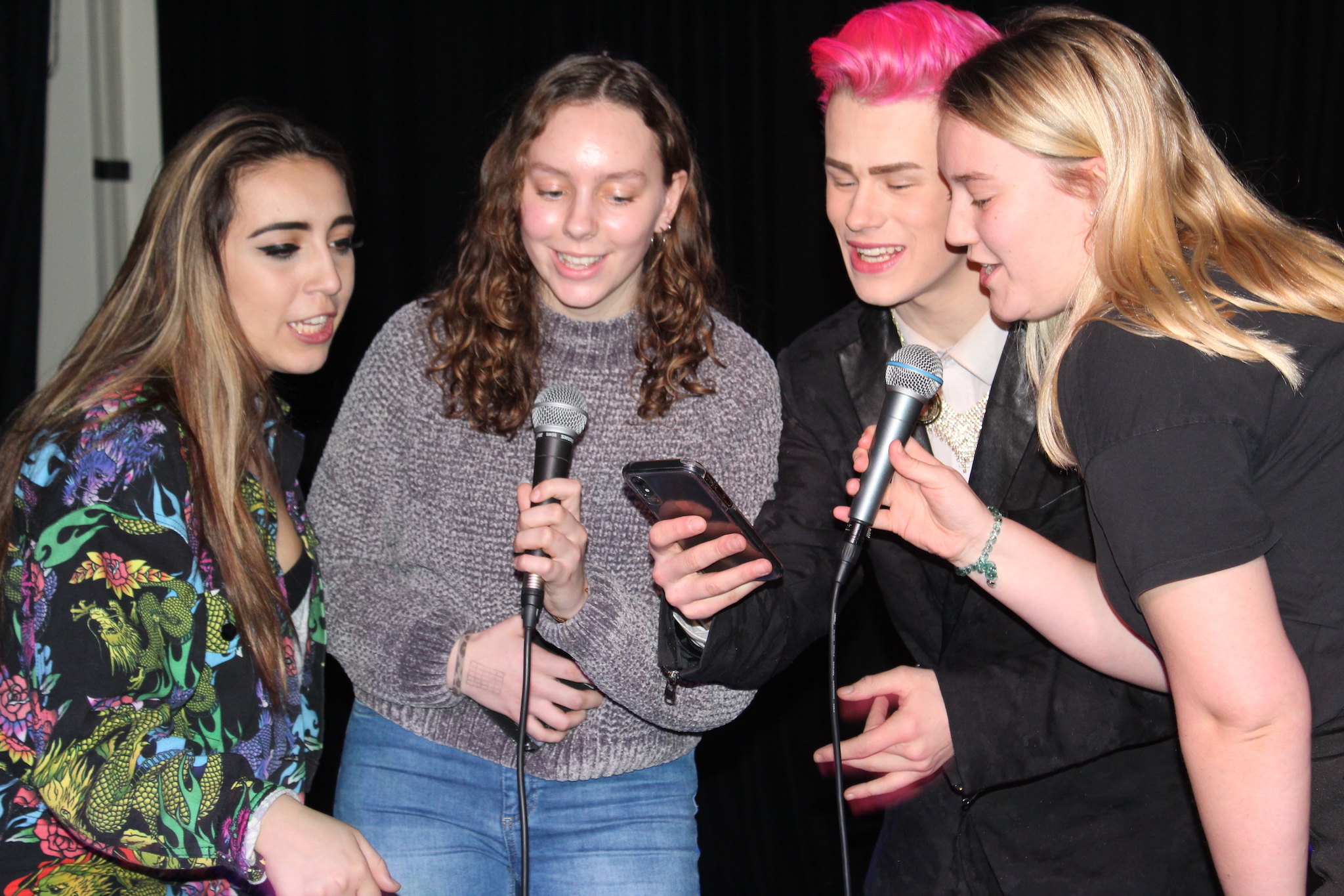 Boeiende zangworkshop Voice-zangeres Celine Dib - Jutter | Hofgeest