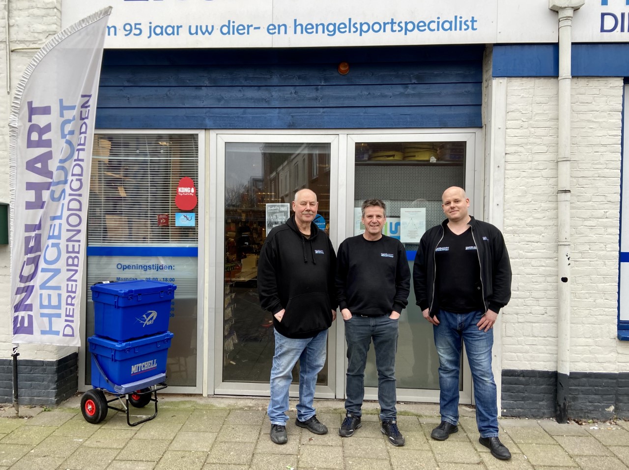 Engelhart gaat alleen verder met de hengelsportartikelen - Jutter ...