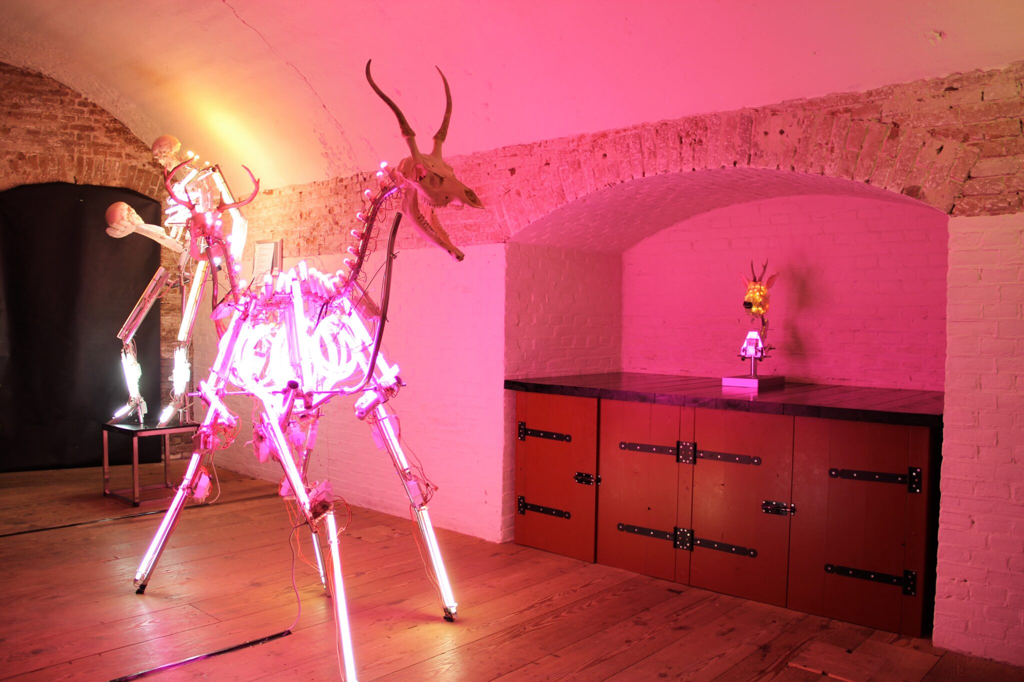 Kunst en historisch erfgoed versterken elkaar op Forteiland - Jutter ...