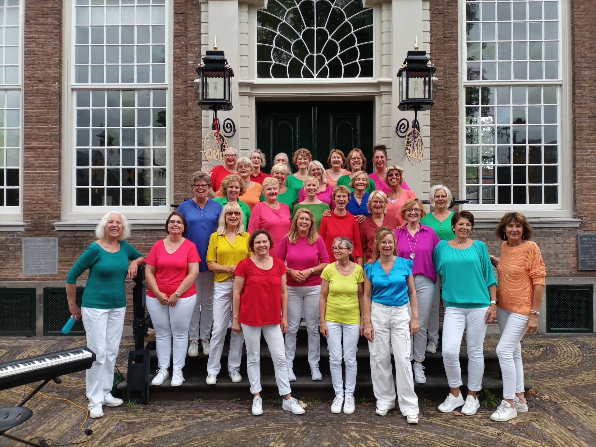 Zanggroep Sparkle Velsen start met nieuwe dirigent - Jutter | Hofgeest