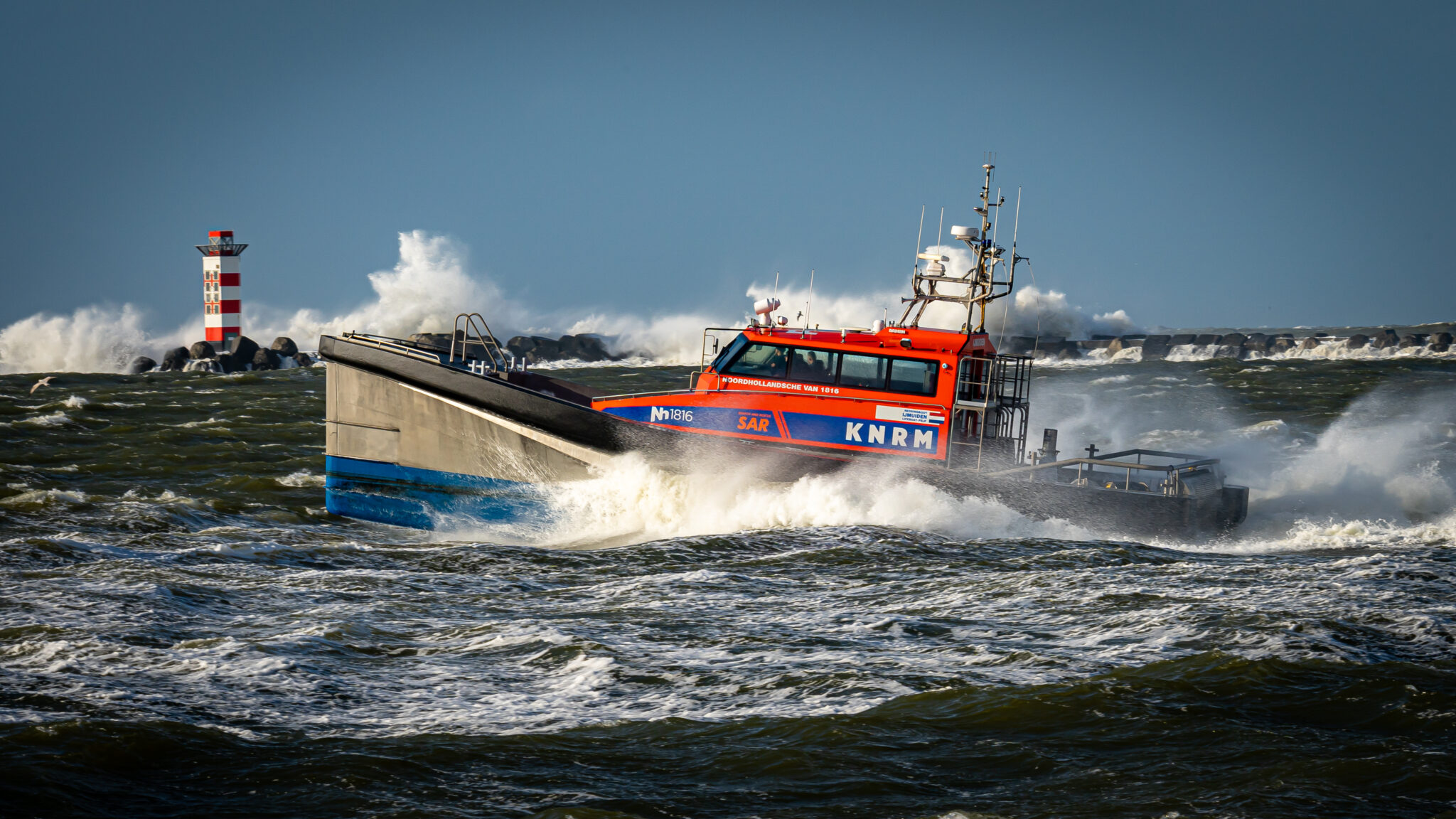 200 jaar Koninklijke Nederlandse Redding Maatschappij (KNRM): van ... 200 jaar Koninklijke Nederlandse Redding Maatschappij (KNRM): van ...