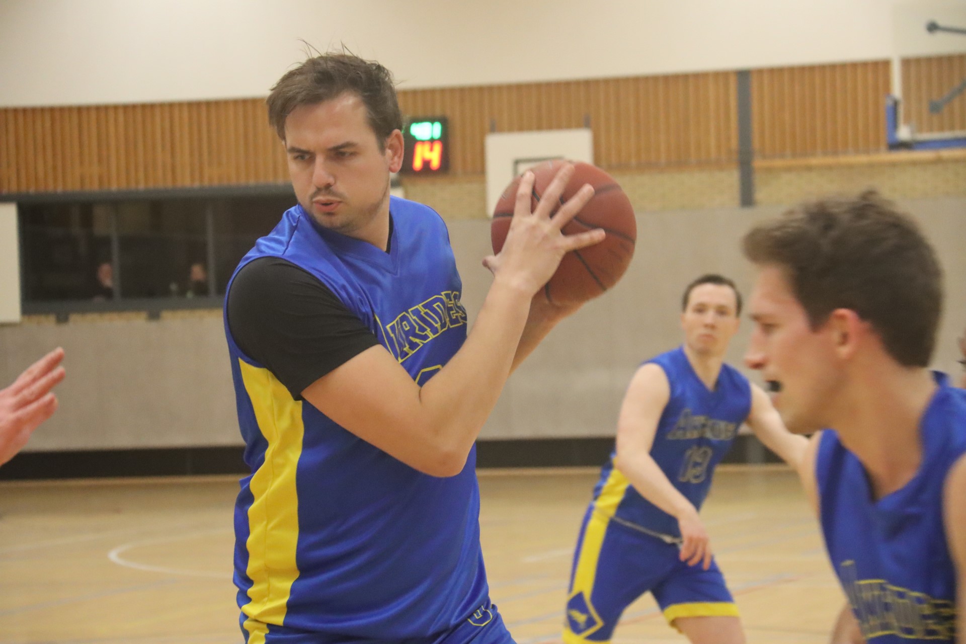 Akrides wint in Enschede - Jutter | Hofgeest