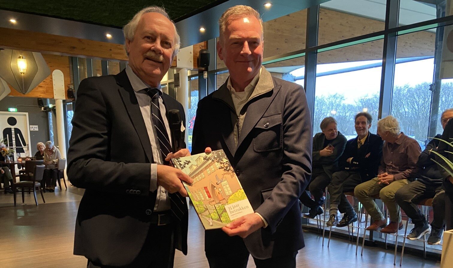 Alleen maar leuke mensen op jubileumreceptie de Heideberg - Jutter ...