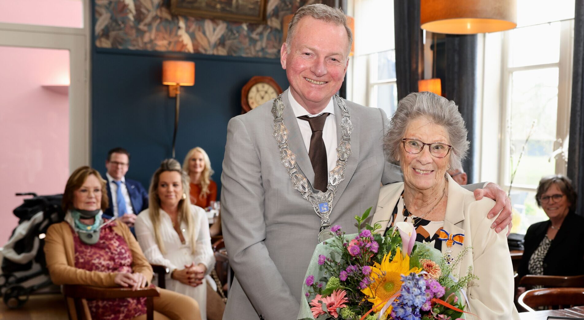 Koninklijke onderscheiding voor Janneke Kiekebos-Meijns - Jutter | Hofgeest