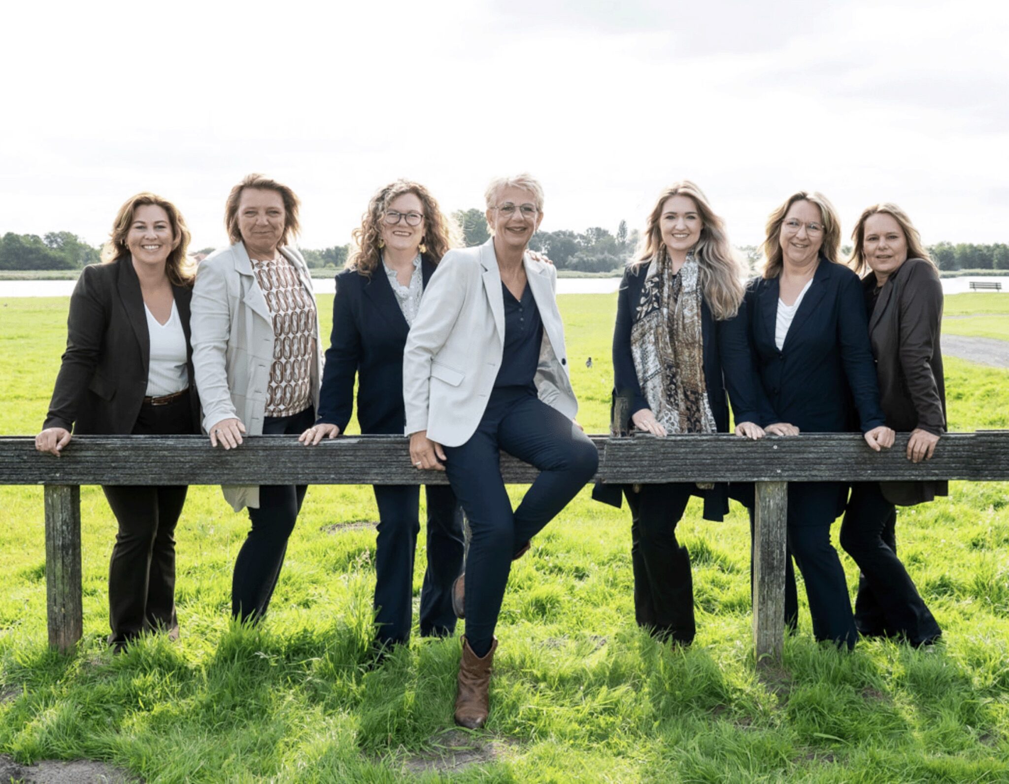 Nova Uitvaartverzorging gaat samen met een betrokken team voort op de ingeslagen weg - Jutter ...