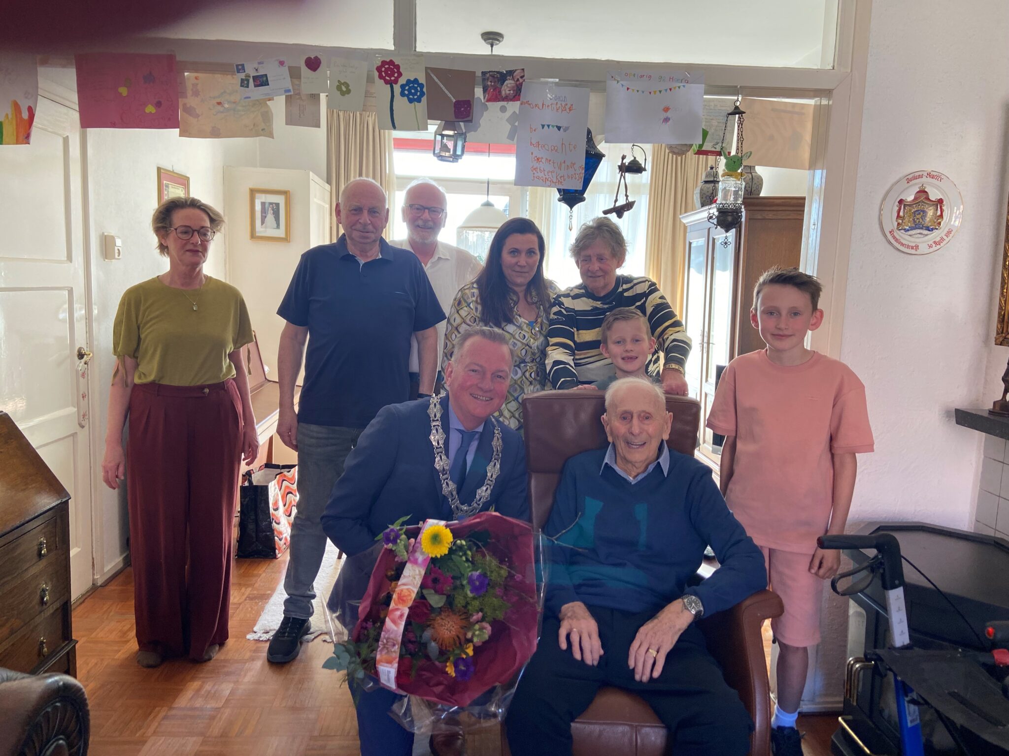 Charlie Purkins 100 jaar en ‘still going strong’ - Jutter | Hofgeest