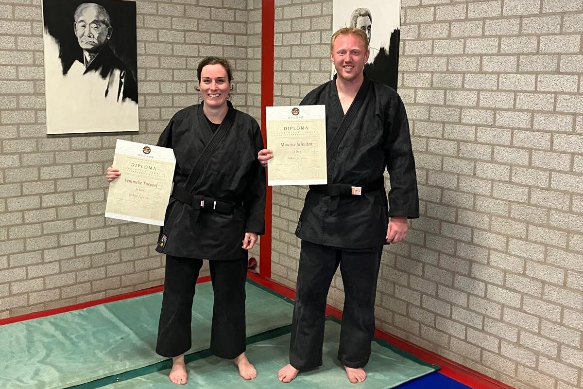 Geslaagd voor 1e Dan Ju Jutsu: Femmeke Toepoel en Maurice Schulten ...